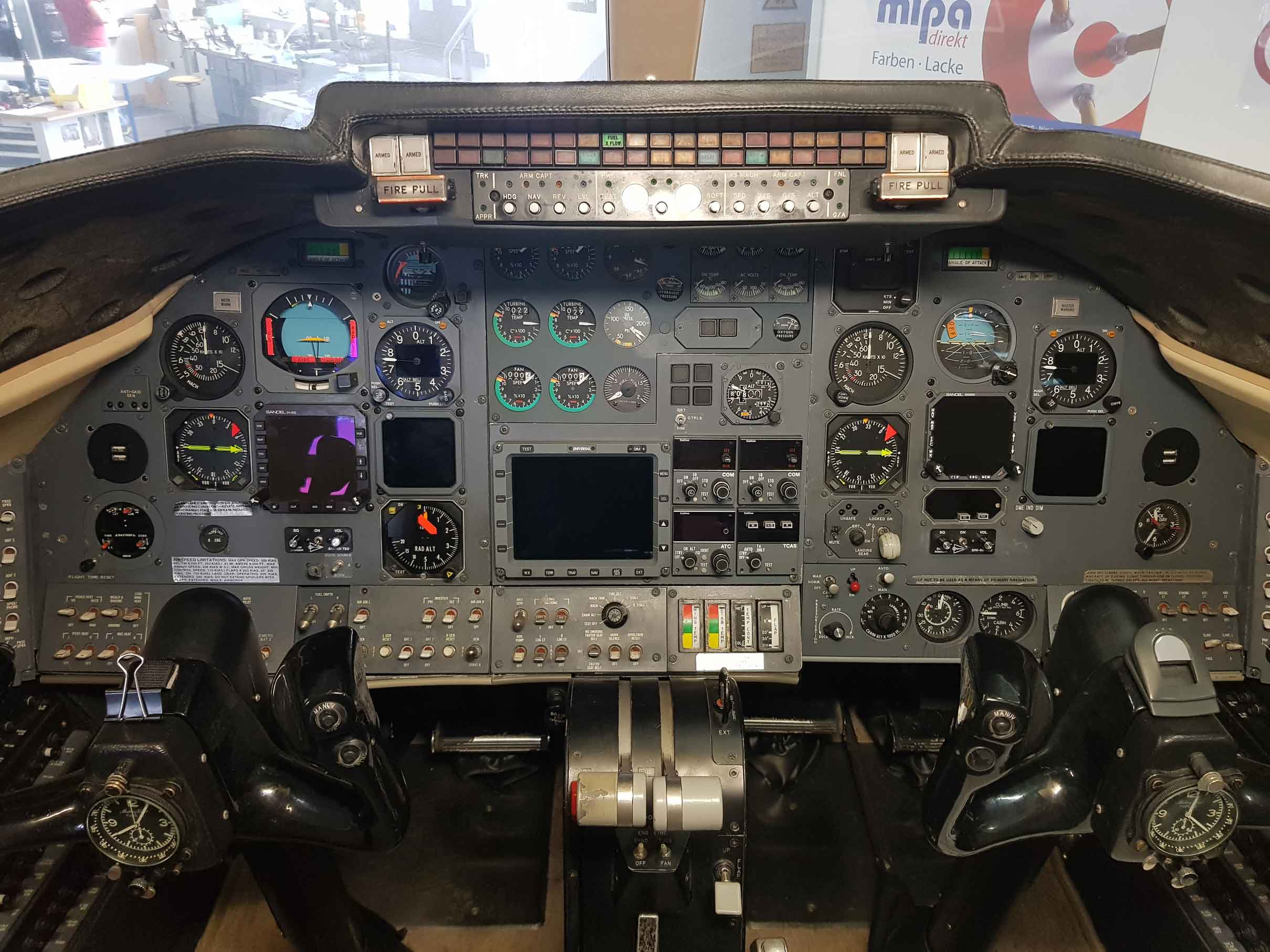 Learjet 35A – Universal UNS-1Lw FMS Upgrade | Gama Aviation Plc